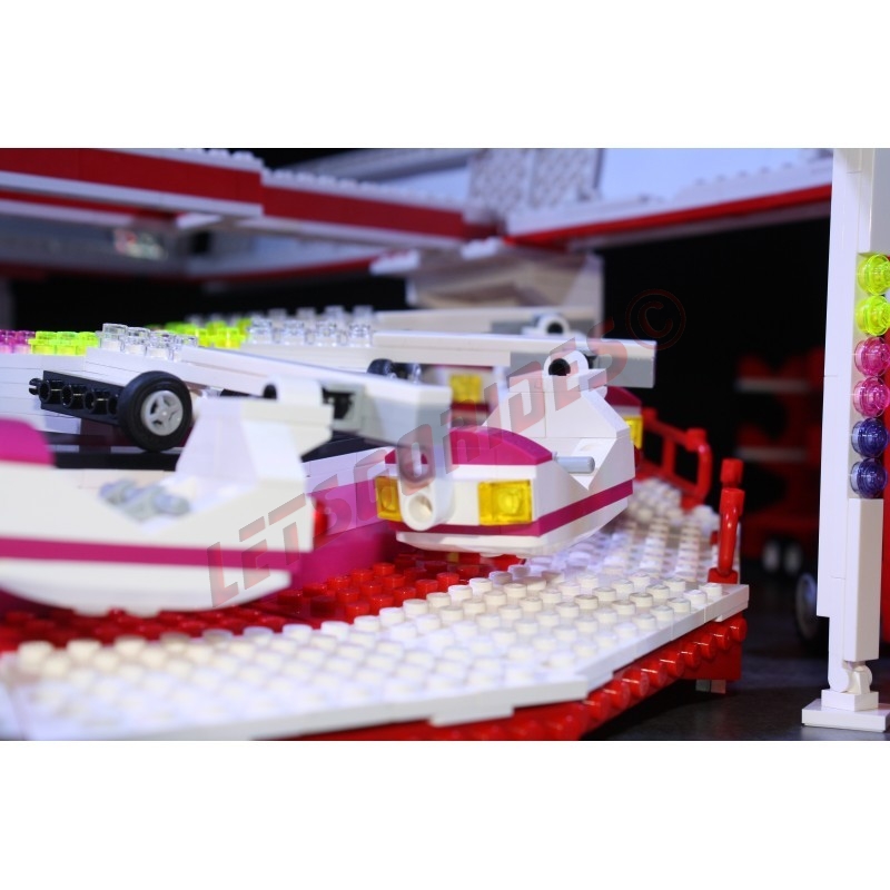 Matterhorn - LEGO® bricks fairground attraction Product type Complete Kit