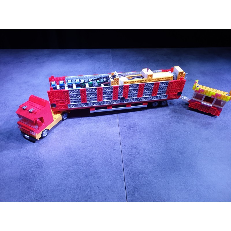 XXL - LEGO® bricks fairground attraction