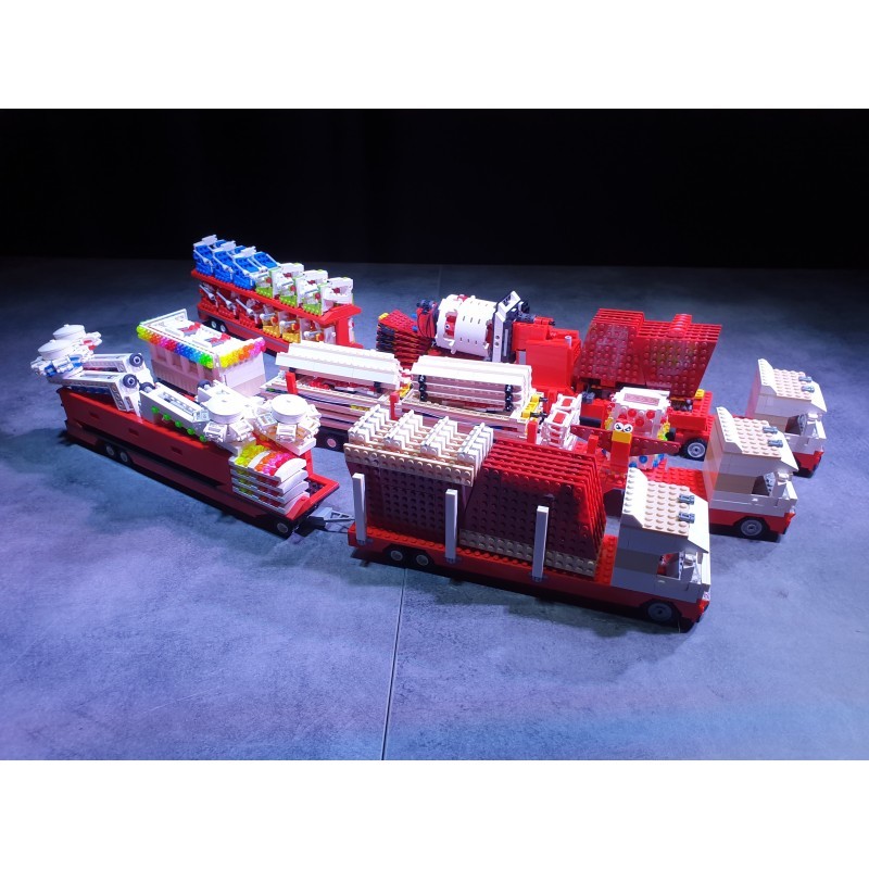 Condor - LEGO® bricks fairground attraction