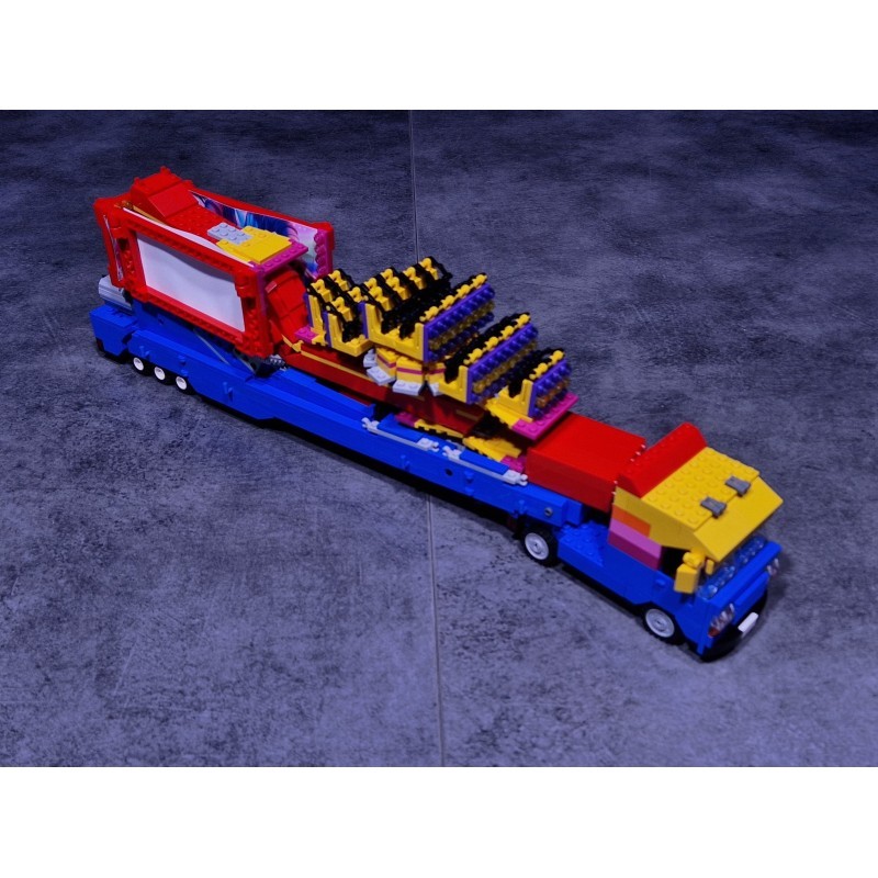 Heavy Rotation - LEGO® bricks fairground attraction